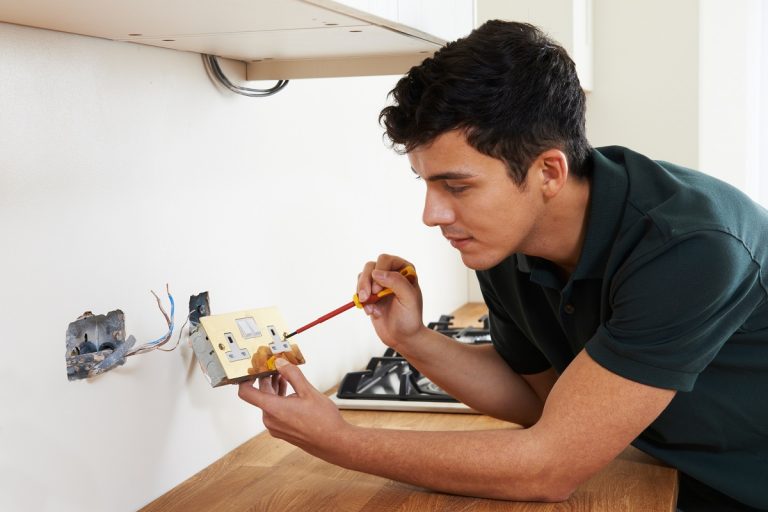 DIY Guide: Basic Electrical Repairs at Home – Fonexcode